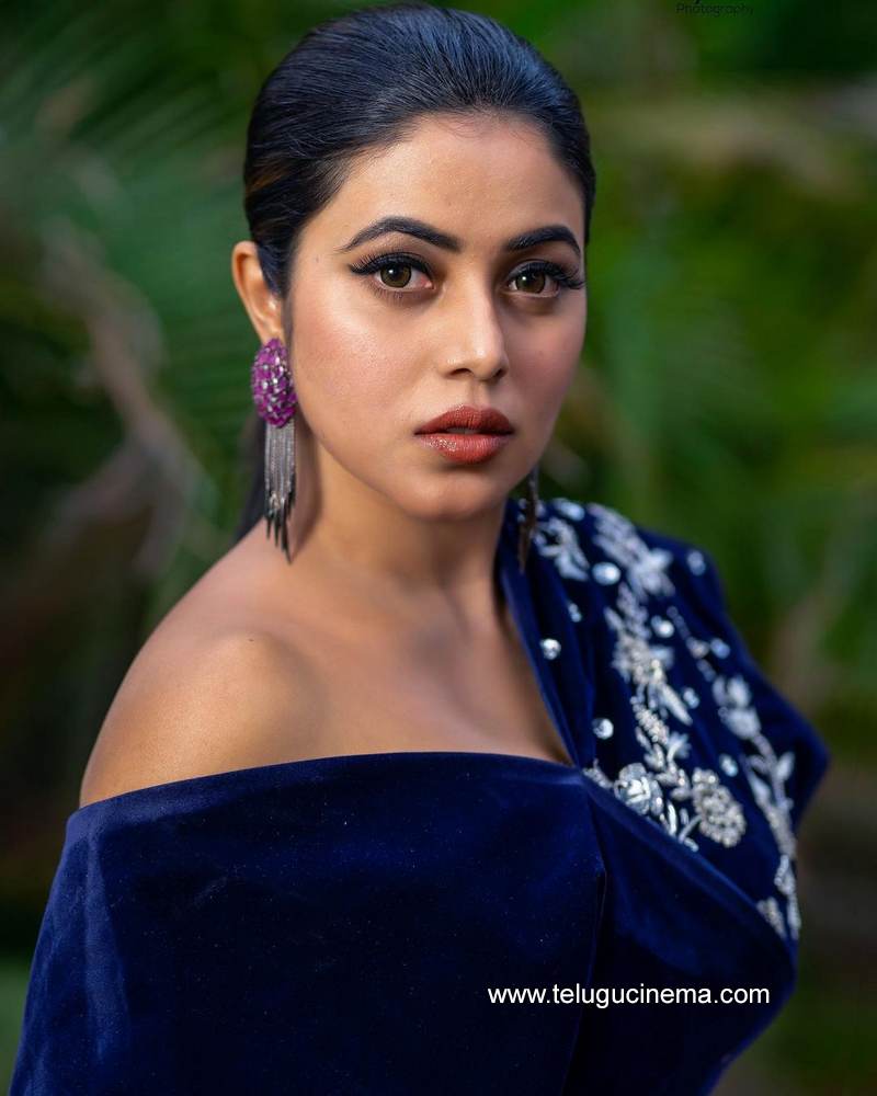 Poorna looks stunning in a blue outfit | Telugu Cinema