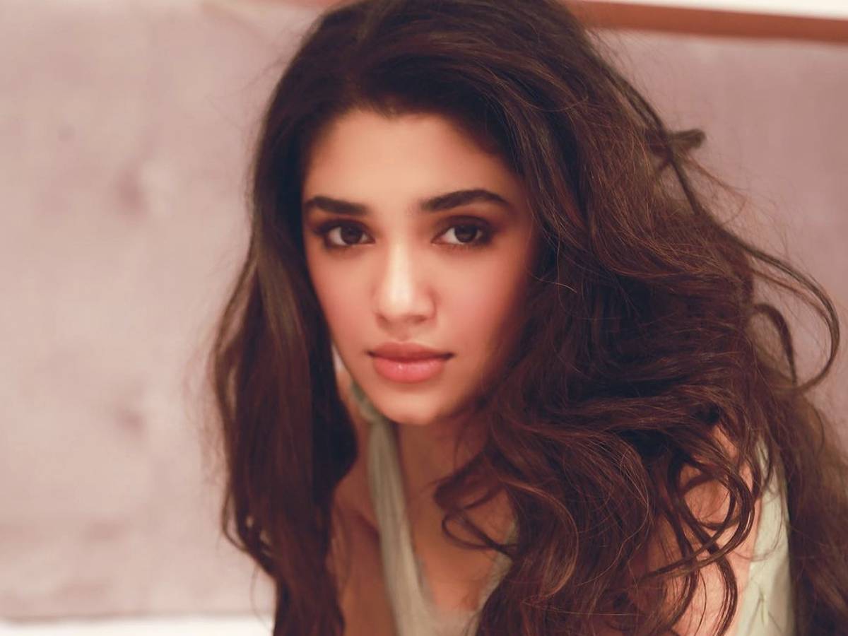 Krithy Shetty to act in a female-centric film! | Telugu Cinema