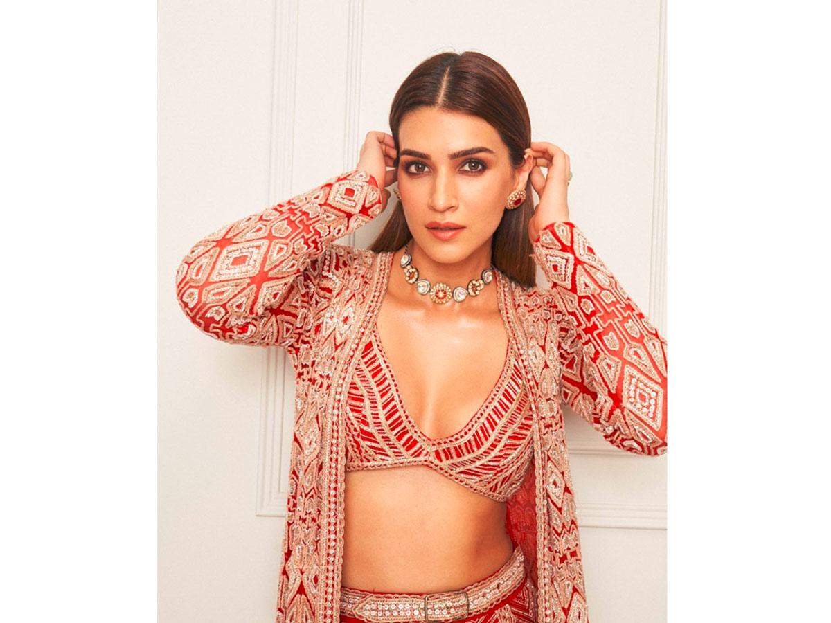 Kriti Sanon In A Traditional Outfit Telugu Cinema