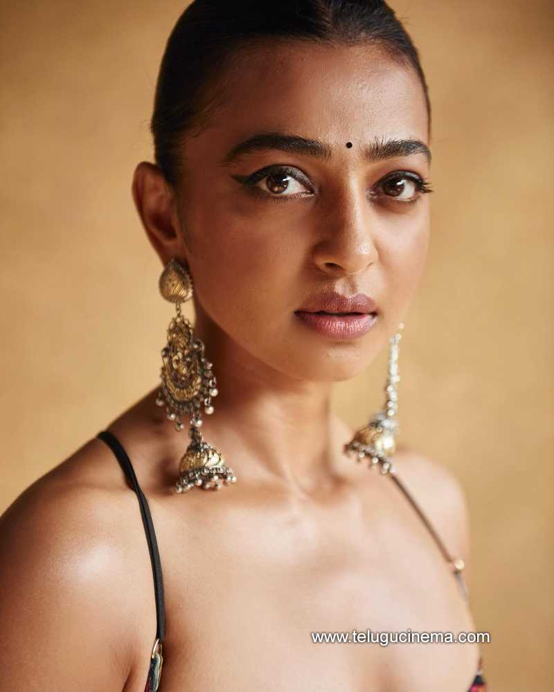 Radhika Apte close-up pics | Telugu Cinema