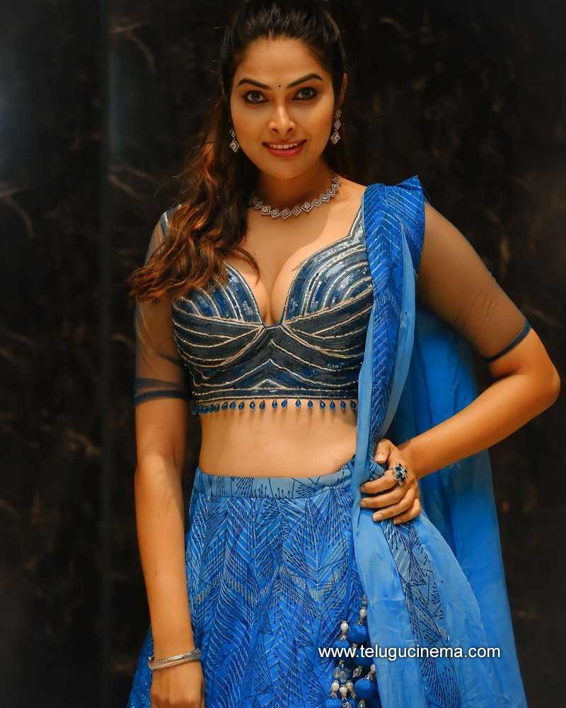 Divi Vadthya in her thoughts | Telugu Cinema