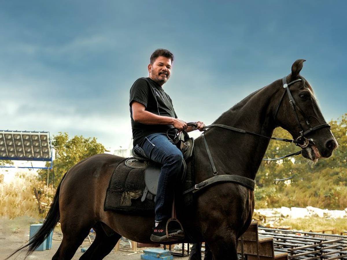Shankar rides a horse on set!