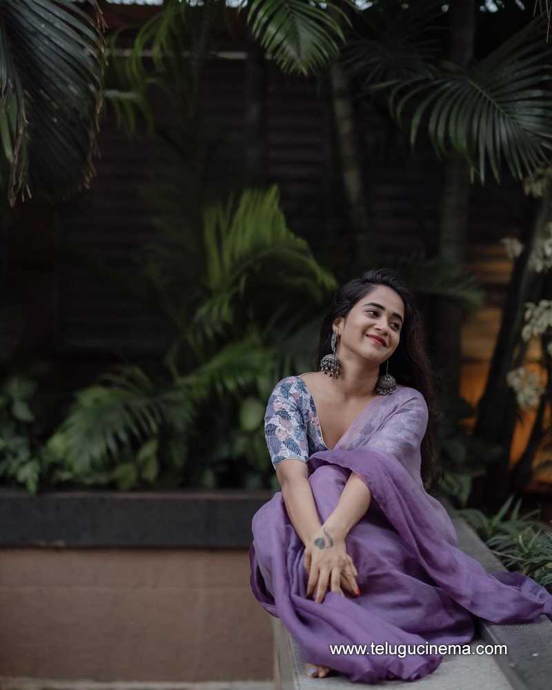 Deepthi Reddy’s Happy New Year 2024 wishes | Telugu Cinema