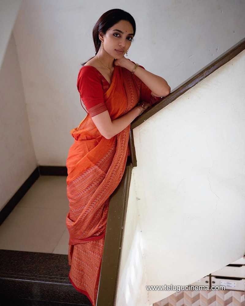 Sobhita tries to look like her mother