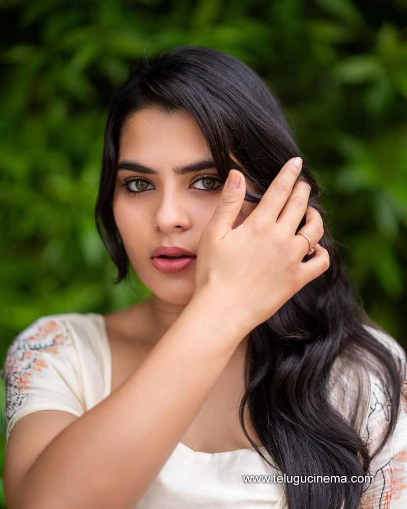 Kavya Kalyanram feels own sunshine