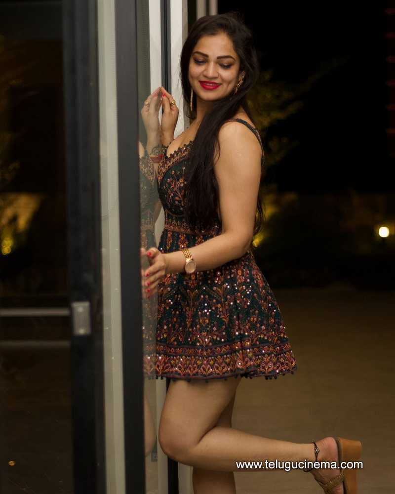 Bigg Boss fame Ashwini Sree sizzles in short gown | Telugu Cinema