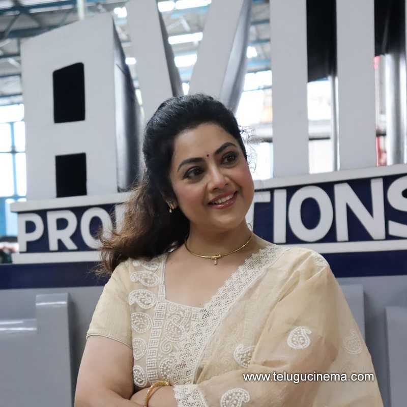 Meena’s new look