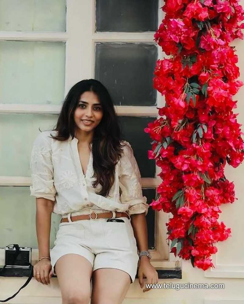 ‘Kantara’ Saptami Gowda in shorts