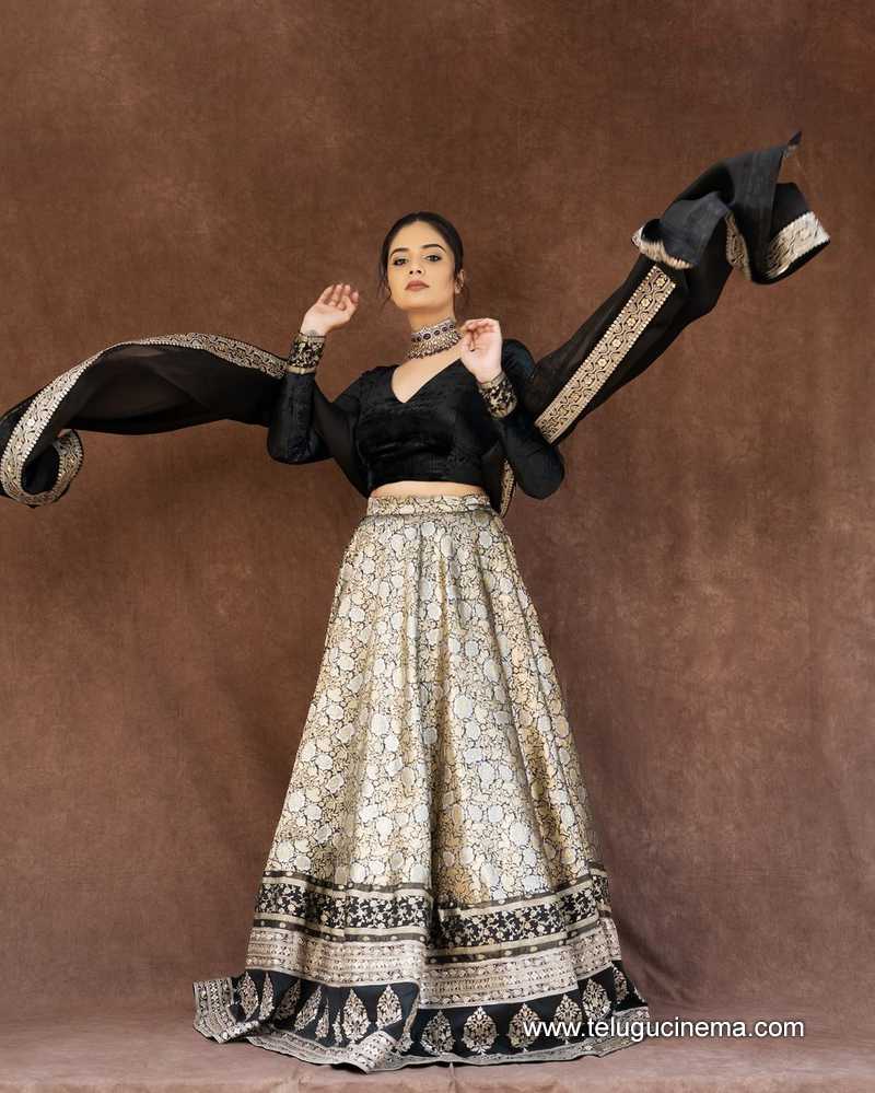 Sreemukhi in a ghagra outfit