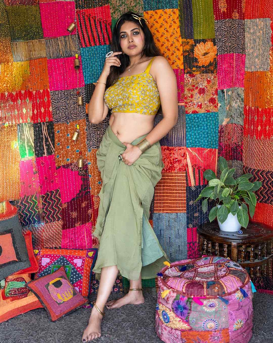 Divi Vadthya - Sunday style pics | Telugu Cinema