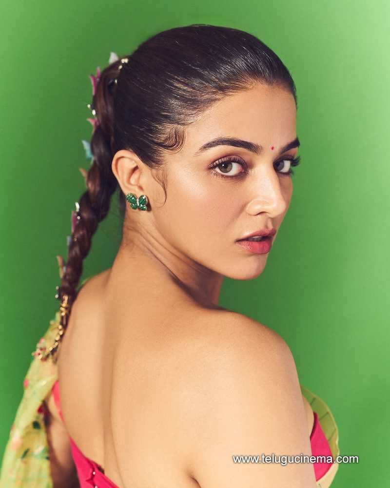 Wamiqa Gabbi flaunts her back with flair