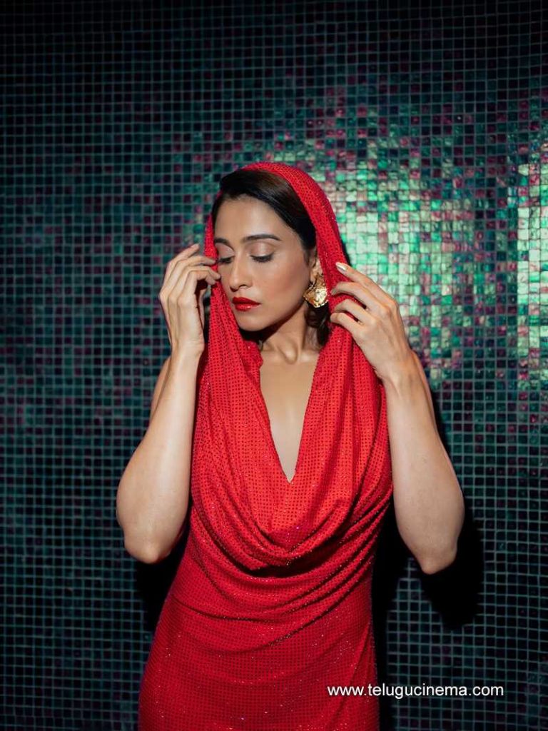 Regena Cassandrra fashion mode