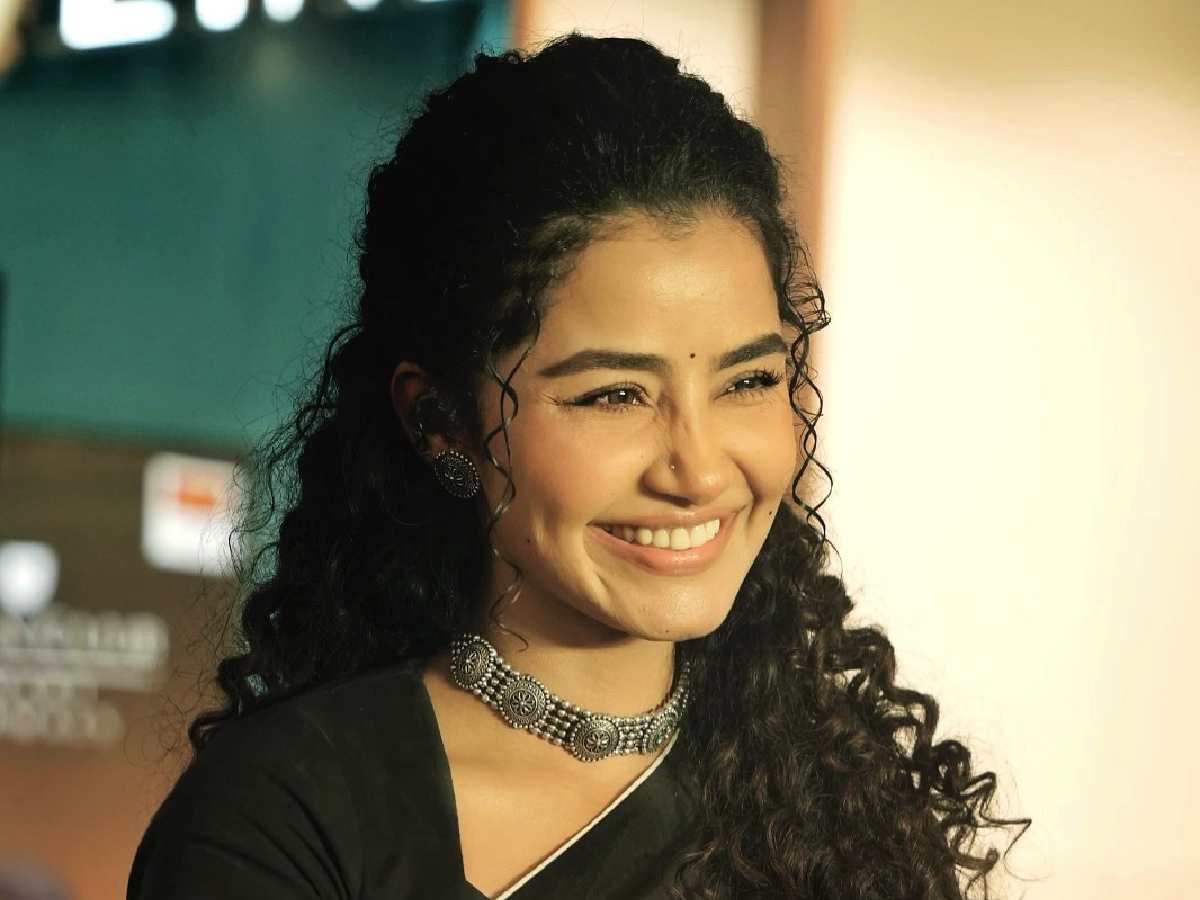 Anupama Parameswaran blushes at the mention of this actor’s