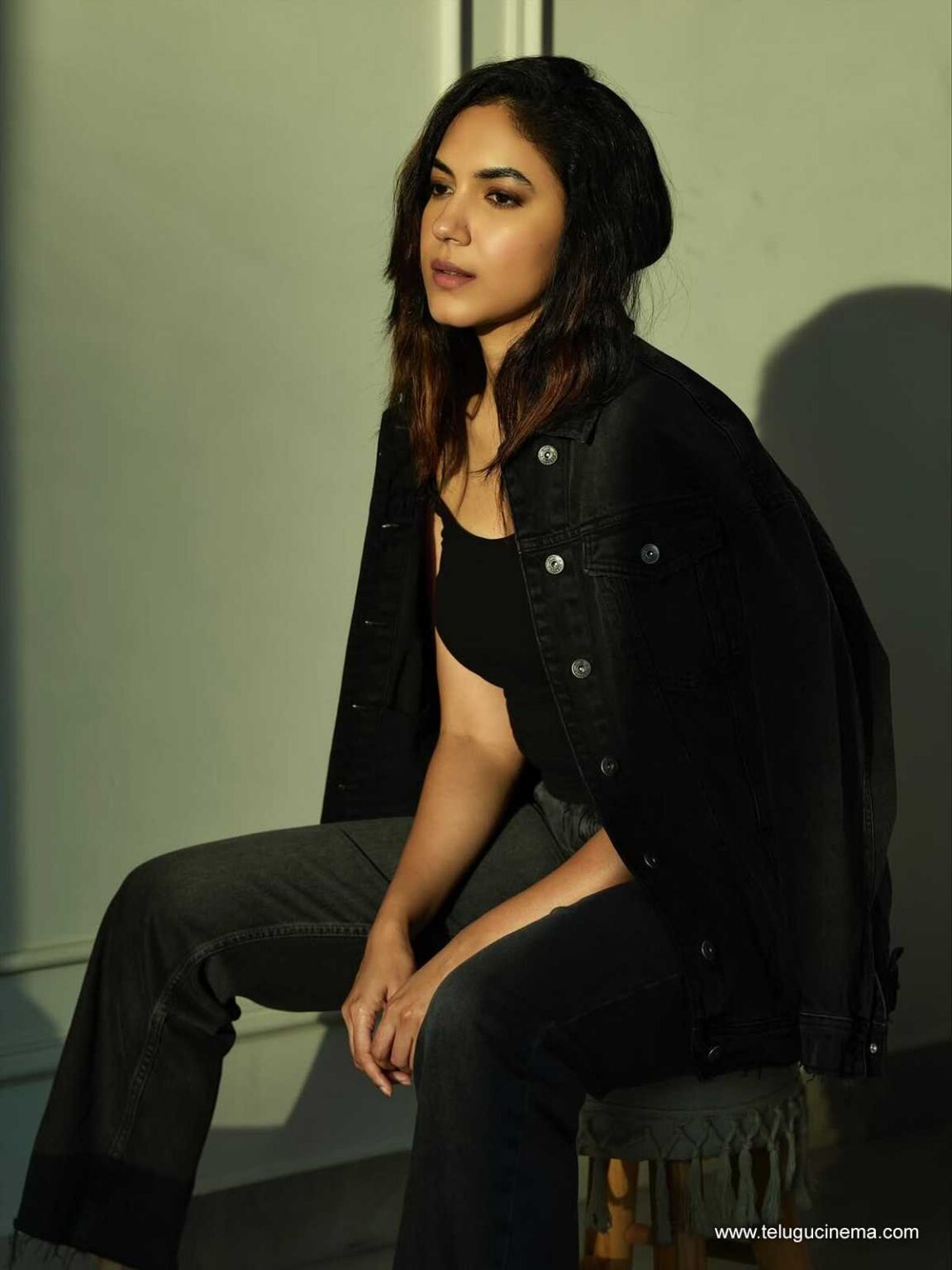 Charming Ritu Varma’s trendy shoot