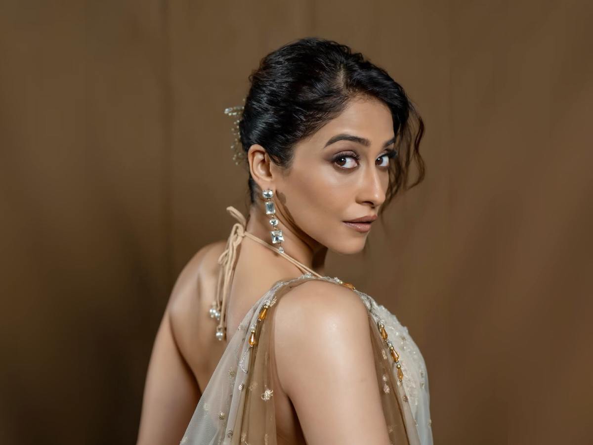 Regina Cassandra embraces grateful vibes