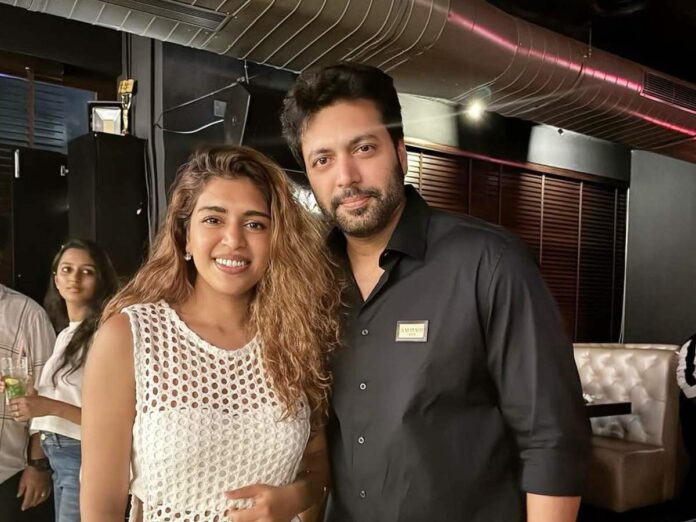 Keneeshaa announces breakup with actor Ravi Mohan